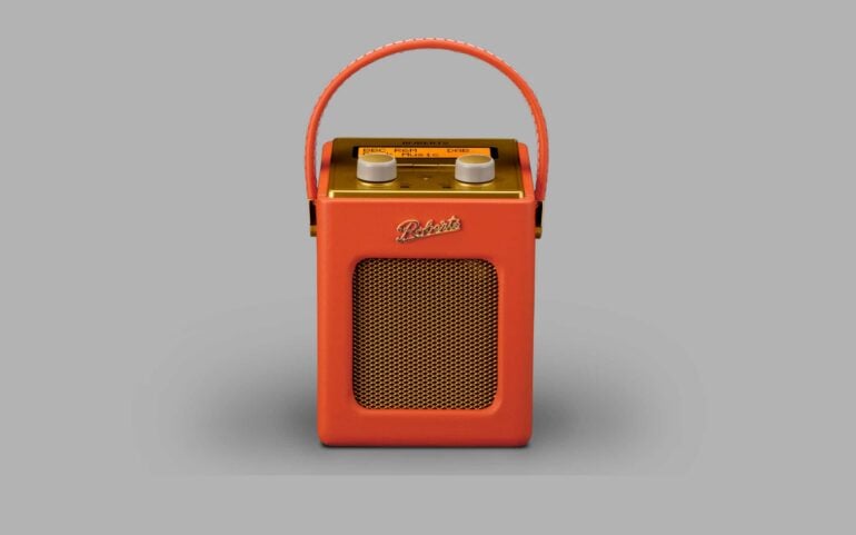 Roberts Revival Mini Review: Small Design, Big Sound