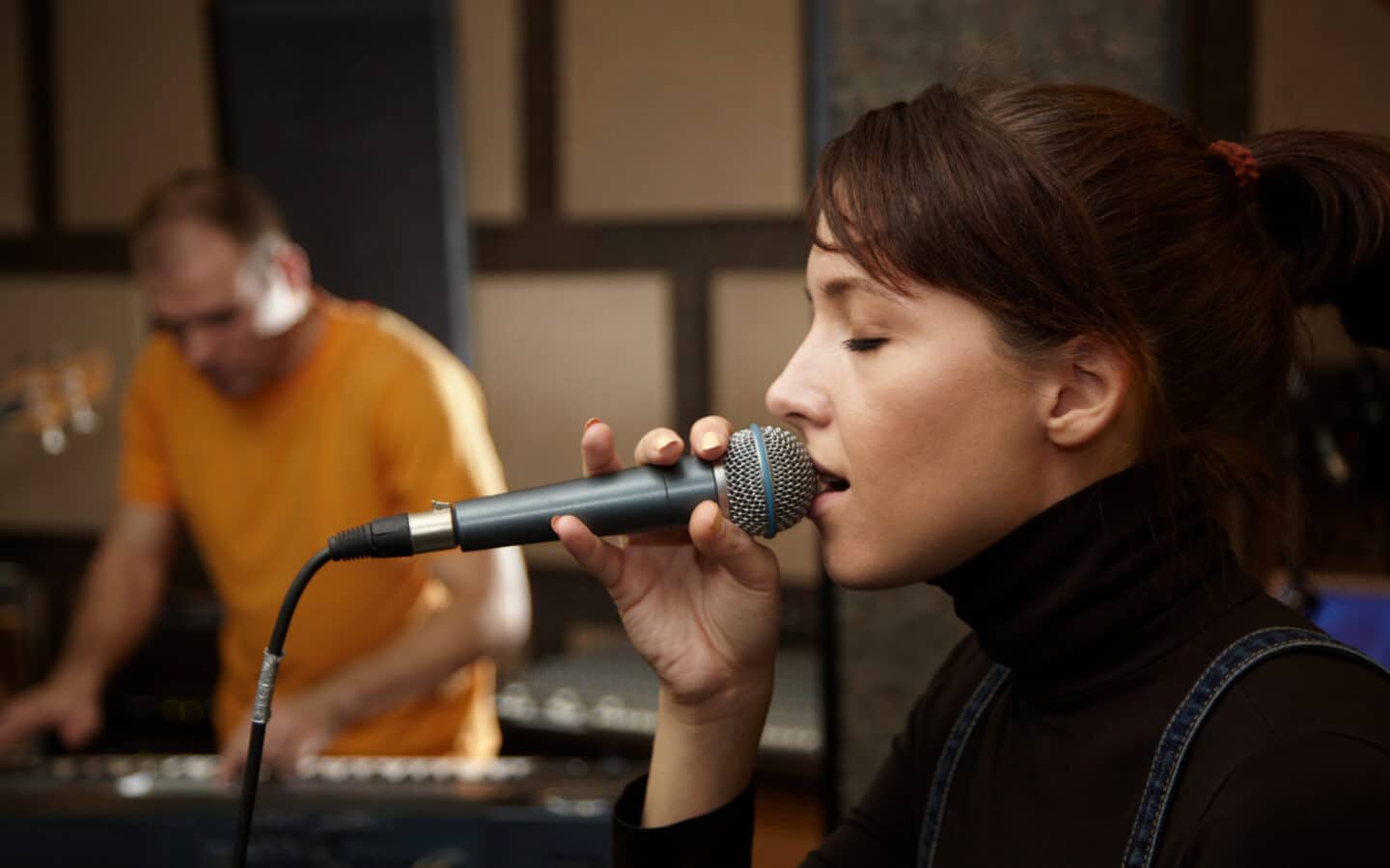 The Biggest and Best College Radio Stations In The US