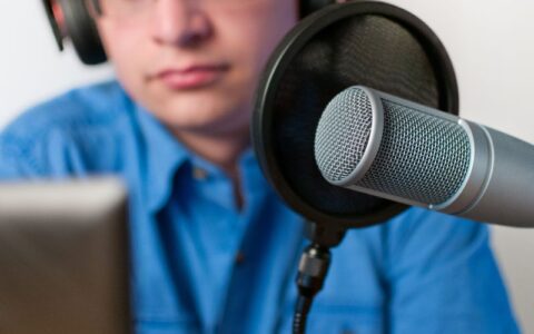 Stay Informed: The Top Public News Radio Stations in the USA – Radio ...